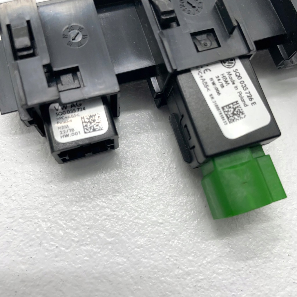 VW GOLF 7 PORT USB AUX 5Q0035726E 5q0035724 - 13079392868 - oficjalne ...