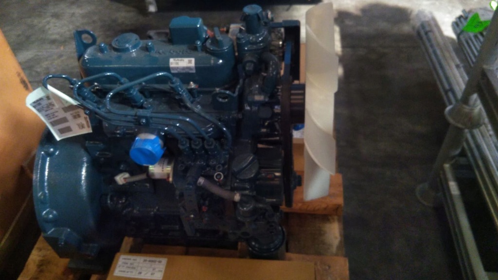 SILNIK Kubota D1105 - 3 cylindry - 9715041829 - oficjalne archiwum Allegro