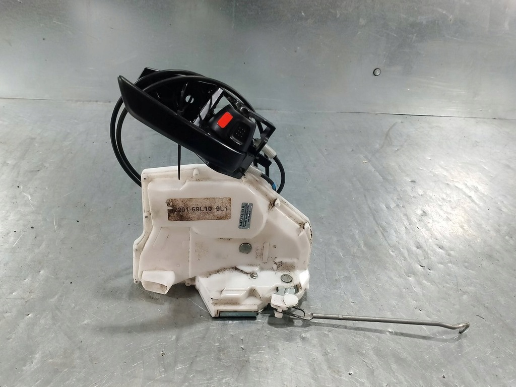 ZAMEK DRZWI PRAWY PRZÓD SUZUKI SWIFT 82201-69L10 - 13354887273 ...