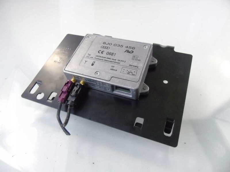 AUDI A3 8P LIFT WZMACNIACZ ANTENY 8J0035456 - 11622786599 - oficjalne archiwum Allegro