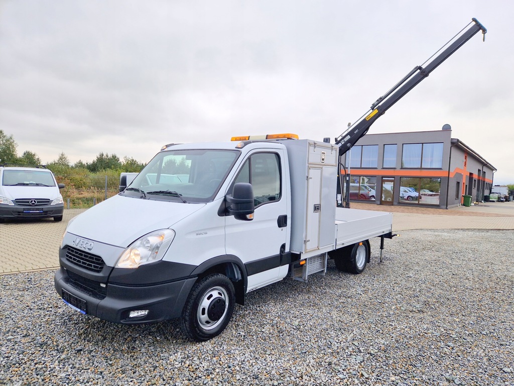 IVECO 35C15 3,0 HPI 150 KONNA SKRZYNIA HDS DŻWIG HIAB 1,9T UDŻWIGU 113T ... IVECO 35C15 3,0 HPI 150 KONNA SKRZYNIA HDS DŻWIG HIAB 1,9T UDŻWIGU 113T ...