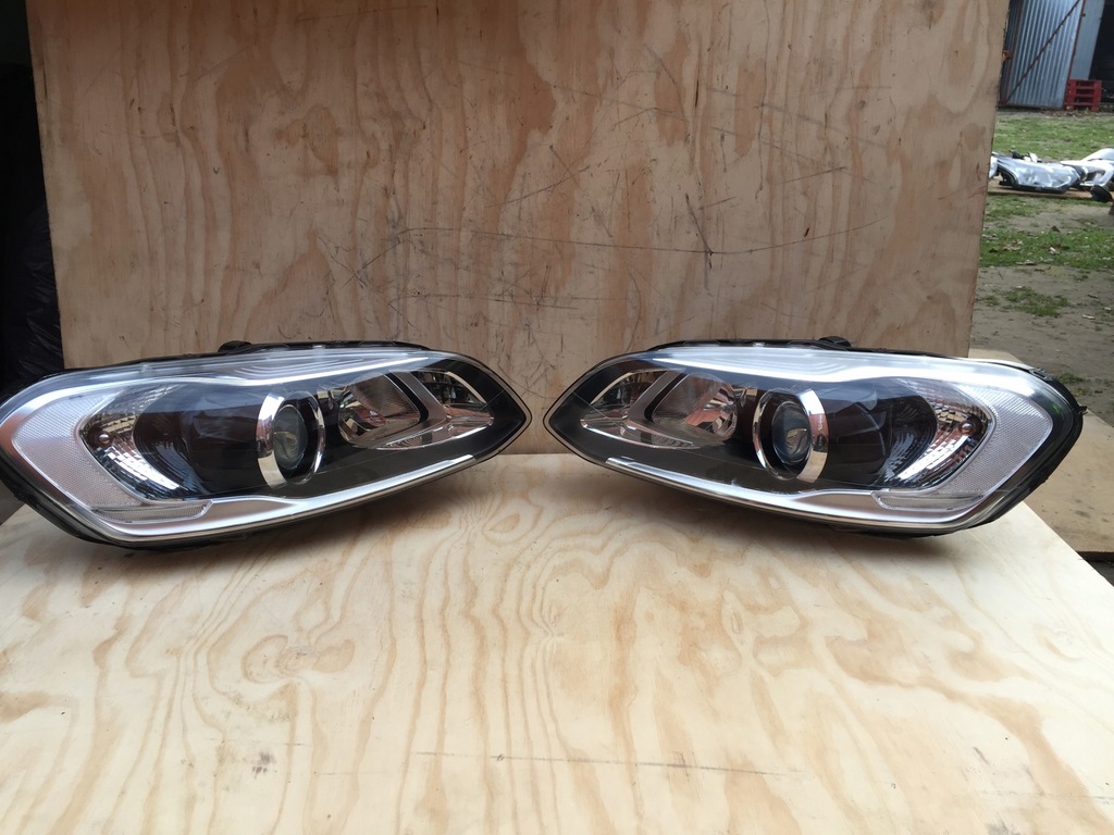 VOLVO XC60 LIFT XENON LAMPA LEWA PRAWA 31395896 - 8814220697 ...