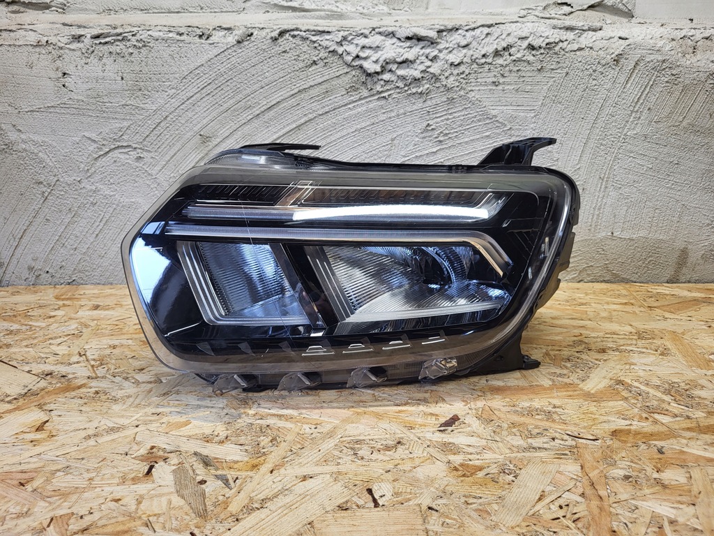 LAMPA LEWA DACIA DUSTER II LIFT LED 260602287R - 13644437822 ...