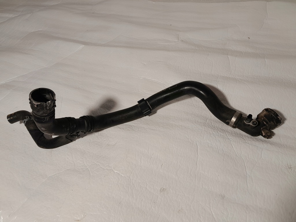 AUDI A4 B9 PRZEWÓD RURA WODY 8W0122055CB - 17207511676 - oficjalne ...