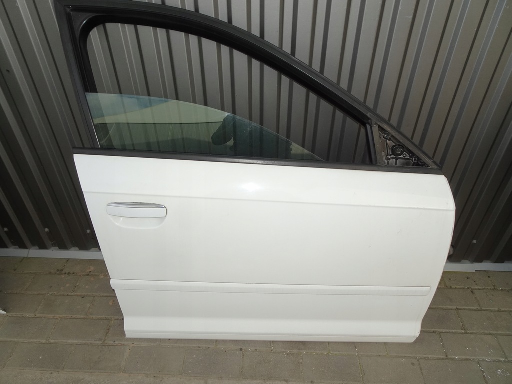 Audi A3 8P FL Drzwi prawy przód LY9C - 12733332954 - oficjalne archiwum Allegro