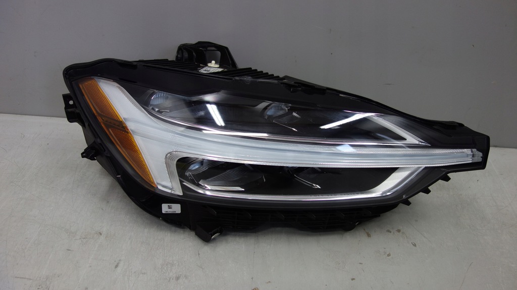 VOLVO XC60 II LAMPA FULL LED PRAWA 31420410 USA - 9946902407 ...