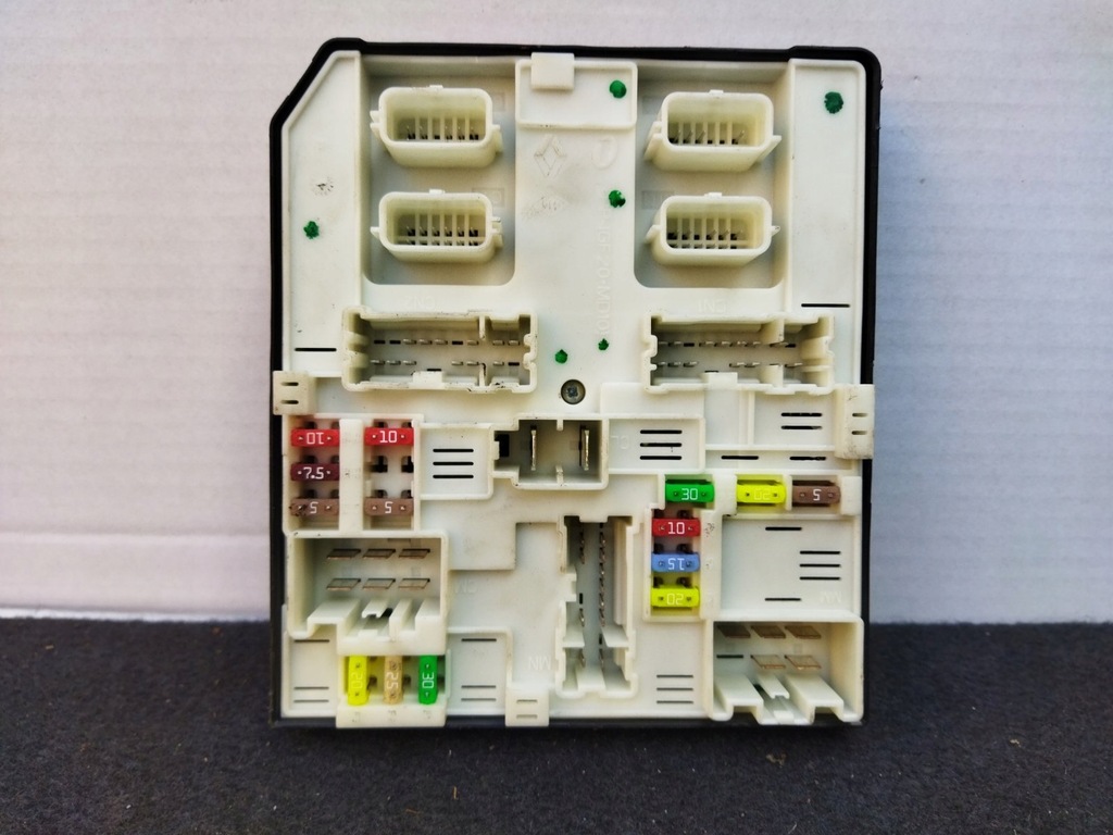 SKRZYNKA USM RENAULT MASTER 2.3 DCI 284B67570R - 12698039001 ...