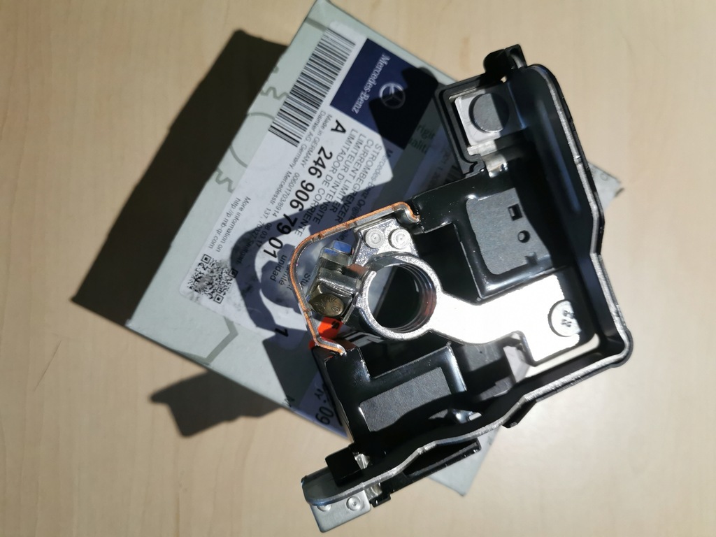 MERCEDES A B CLA GLA KLEMA PLUSOWA A2469067901 - 9017950881 - oficjalne ...