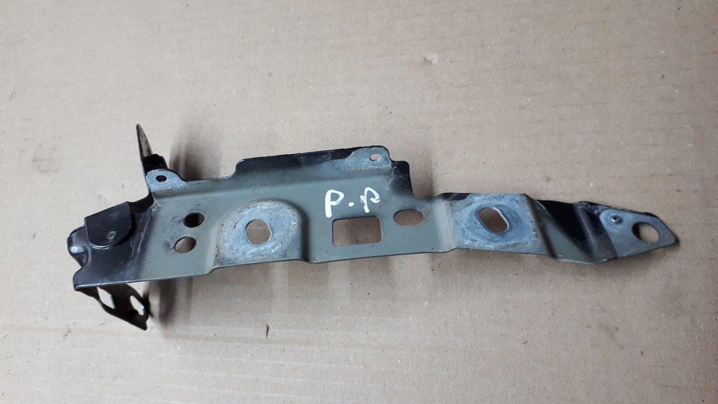 A4 B9 LIFT UCHWYT MOCOWANIE BŁOTNIKA PRAWE LZ7S - 13417756550 ...