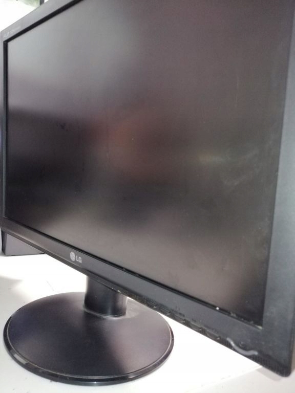 MONITOR LG FLATRON W1934S 19'' - 10768085160 - oficjalne archiwum Allegro