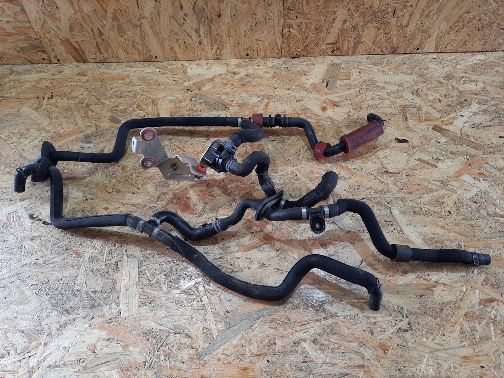 Przewód Pompka Wody AUDI A8 S8 D4 4H 059121012A - 10971036083 ...