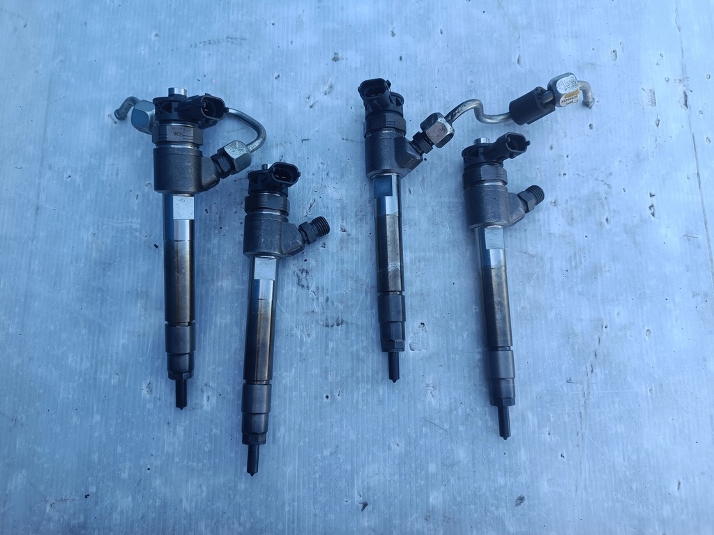 ALFA ROMEO GIULIA STELVIO 2.2 JTD WTRYSKI WTRYSKIWACZE KOMPLET ...