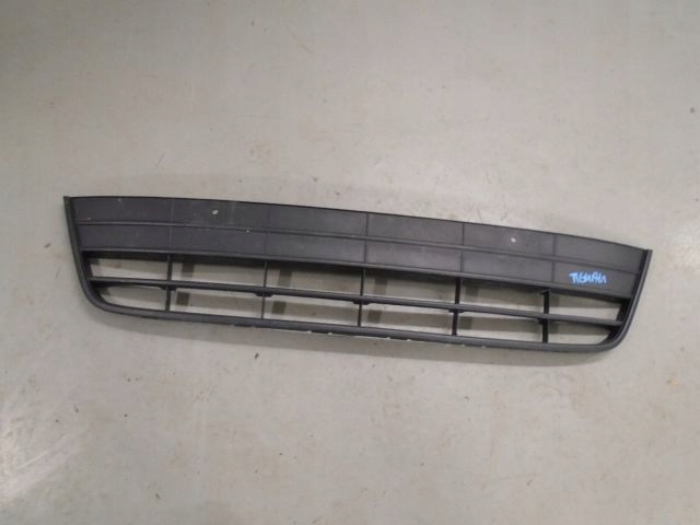 VW TIGUAN 08 KRATKA ŚRODKOWA ZDERZAKA 5N0853677D - 12873062019 ...