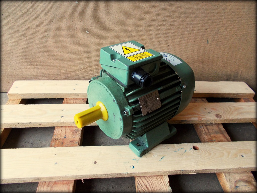 silnik elektryczny 0,75kW 930obr. - 7181126298 - oficjalne archiwum Allegro