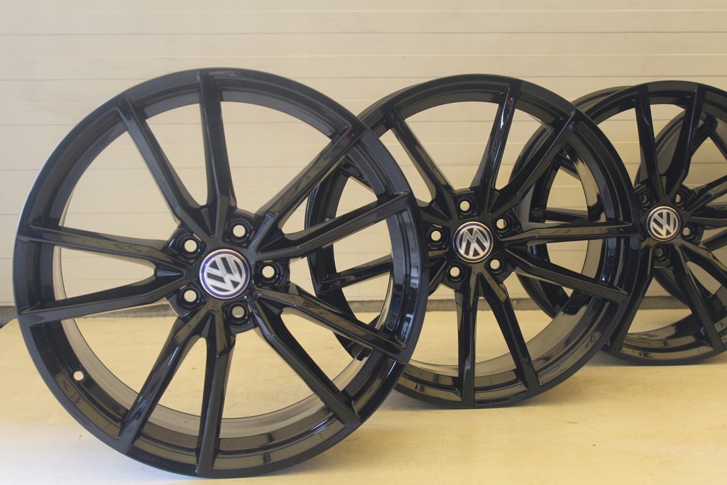 FELGI PRETORIA VW GOLF 5G0 GTI R VII 19 5x112 ET50 - 13502212631 - oficjalne archiwum Allegro