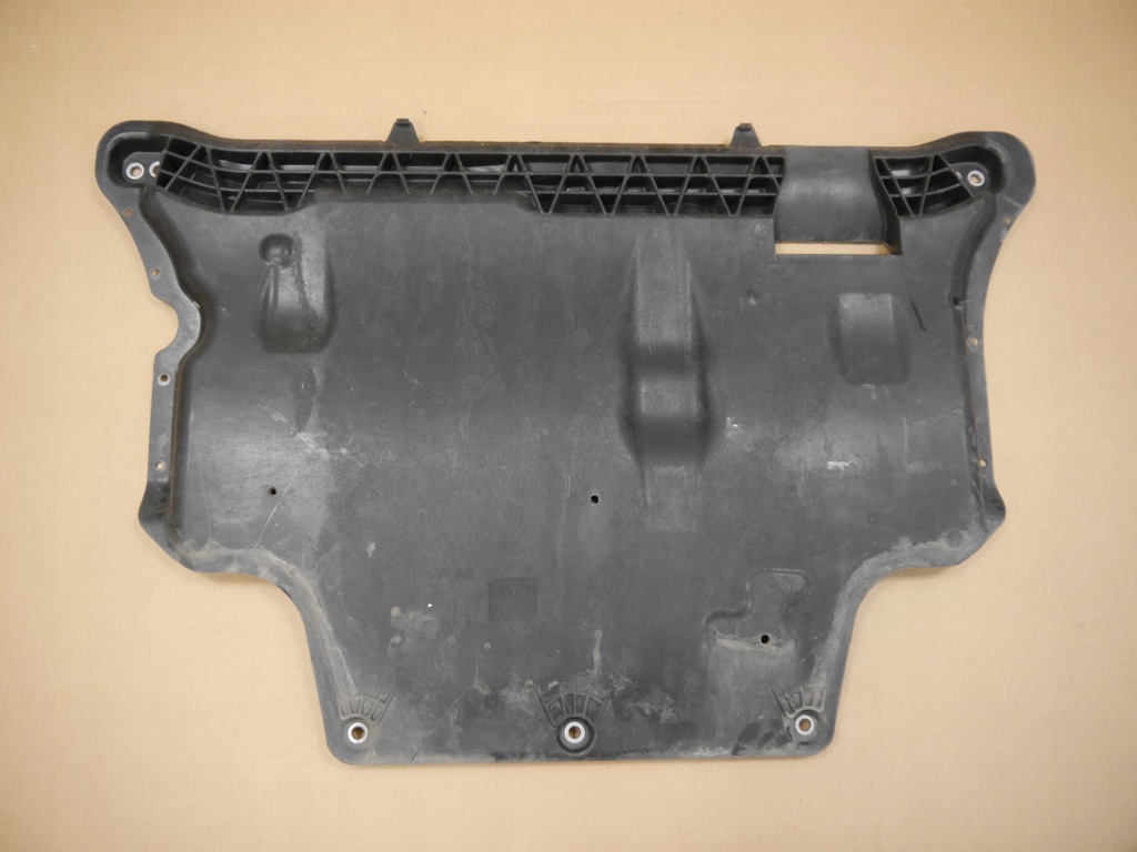 AUDI S3 8V OSŁONA POD SILNIK 3Q0825901B - 12688730629 - oficjalne ...