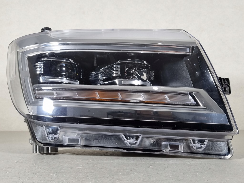 VW CRAFTER II 7C1 FULL LED LAMPA PRAWA PRZÓD EU - 12625024726 ...