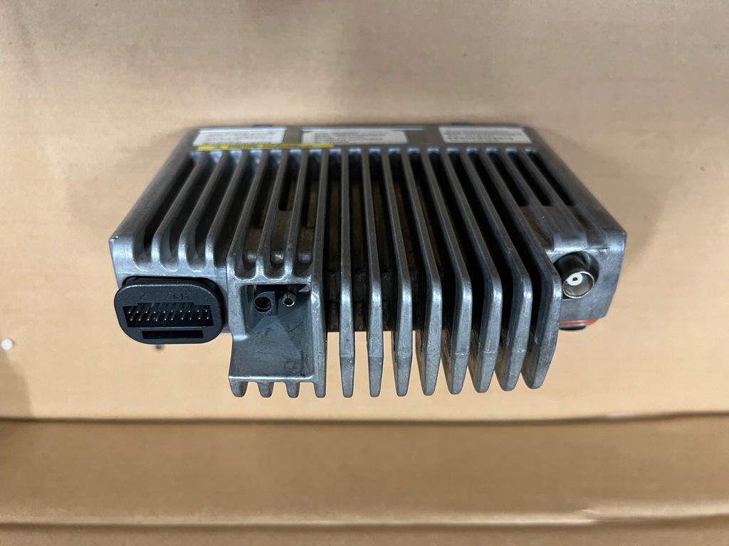 RADIOTELEFON MOTOROLA GM360 VHF 136-174 USZKODZONY - 14239840718 ...