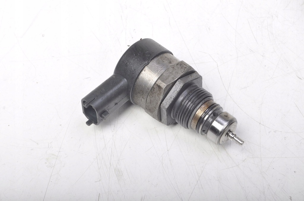 VOLVO V60 2.0 D3 CZUJNIK CIŚNIENIA PALIWA 31216313 - 13384345879 ...