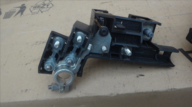 Klema Plusowa AUDI A6 C6 Akumulatora 4F0915459 [ - 7298615582 ...