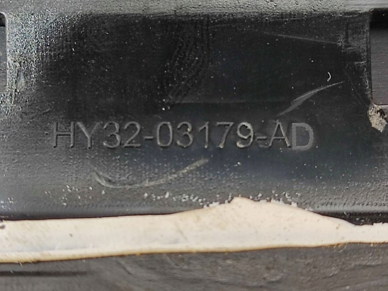 Купить БОКОВАЯ НАКЛАДКА ПЕРЕДНЕГО ОКНА DISCOVERY 5 HY3203179AD: отзывы ...