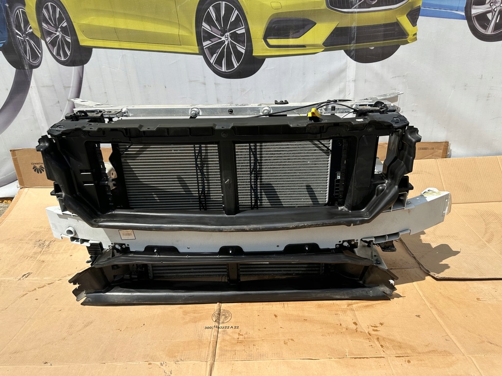 Volvo XC90 2 II pas przedni kompletny 2022 - 13873166904 - oficjalne ...