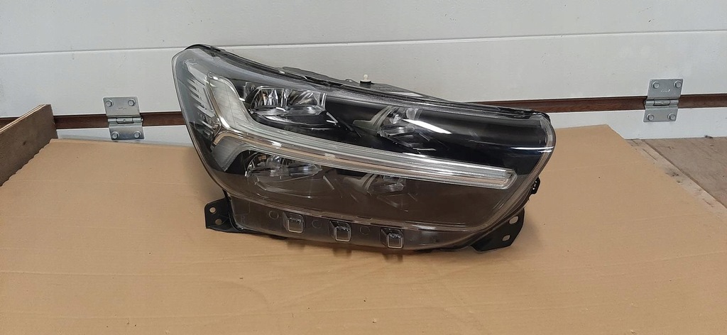 Lampa Prawa Volvo XC40 Full Led 32342525 - 13406333864 - oficjalne ...
