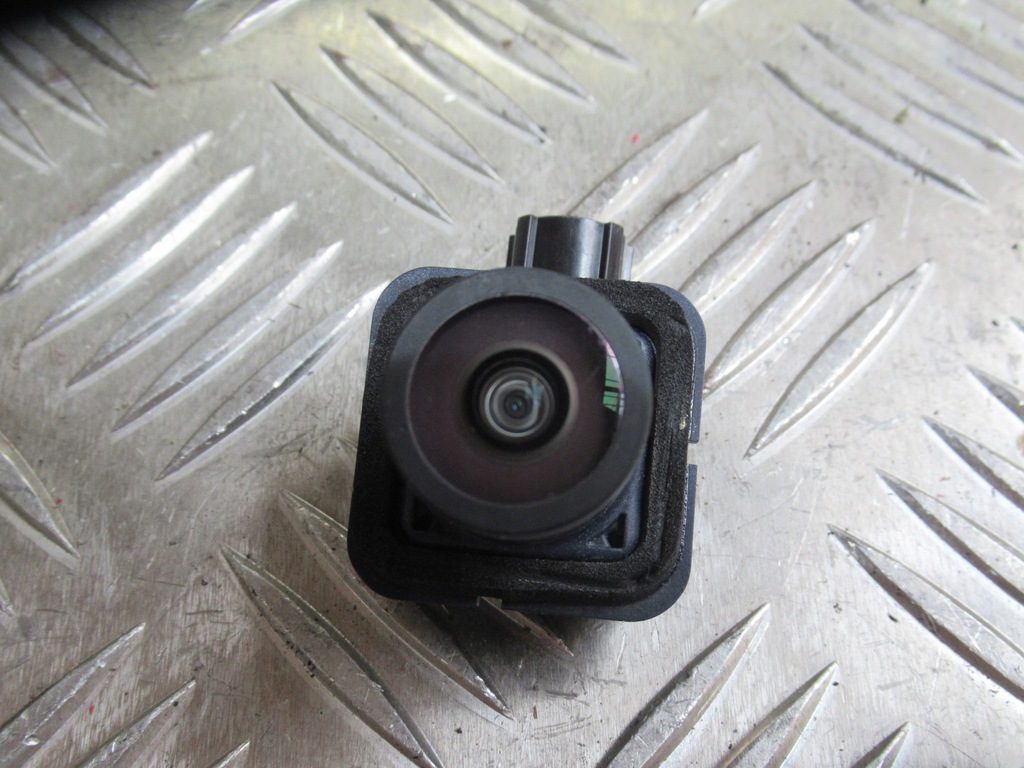 Kamera cofania Maserati Levante 670104948 - 12766619646 - oficjalne ...