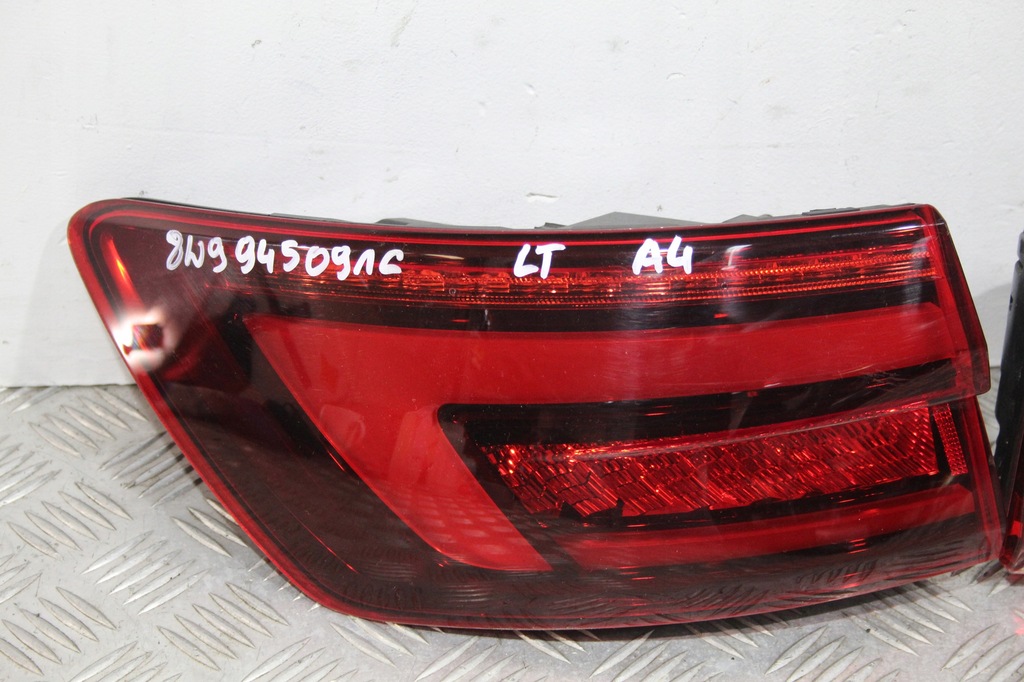 LAMPY TYŁ AUDI A4 B9 8W 8W0 8W9 8W9945091C - 13677694174 - oficjalne ...