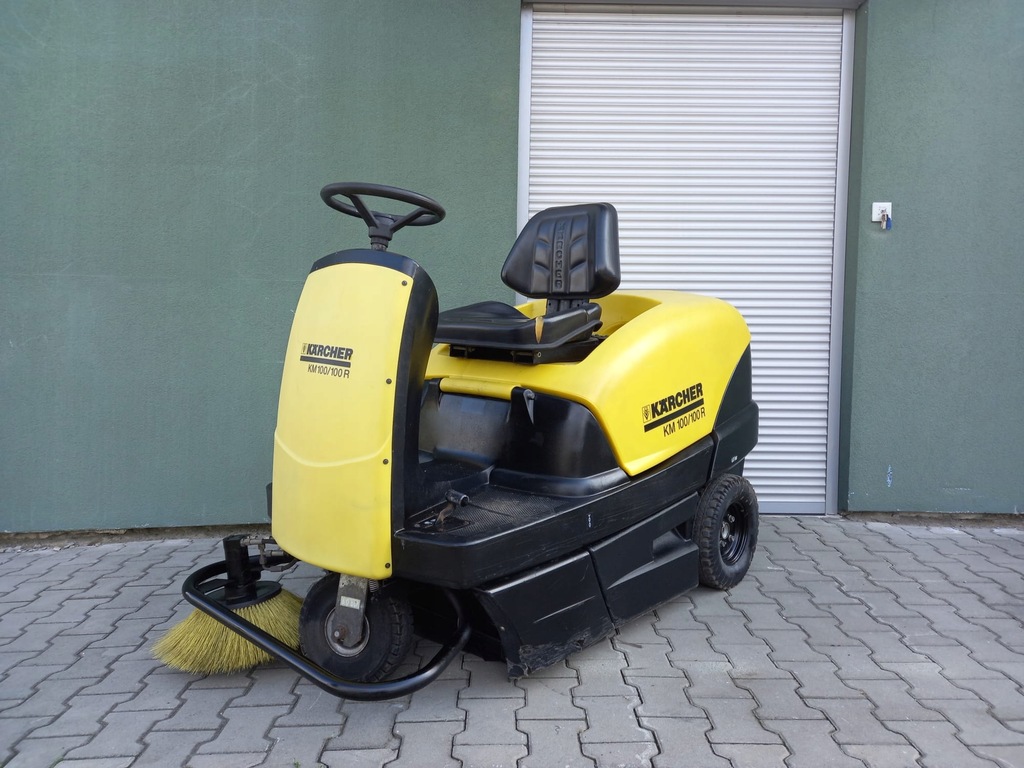 Profesjonalna zamiatarka Karcher KM 100/100 R - 12615566524 - oficjalne ...