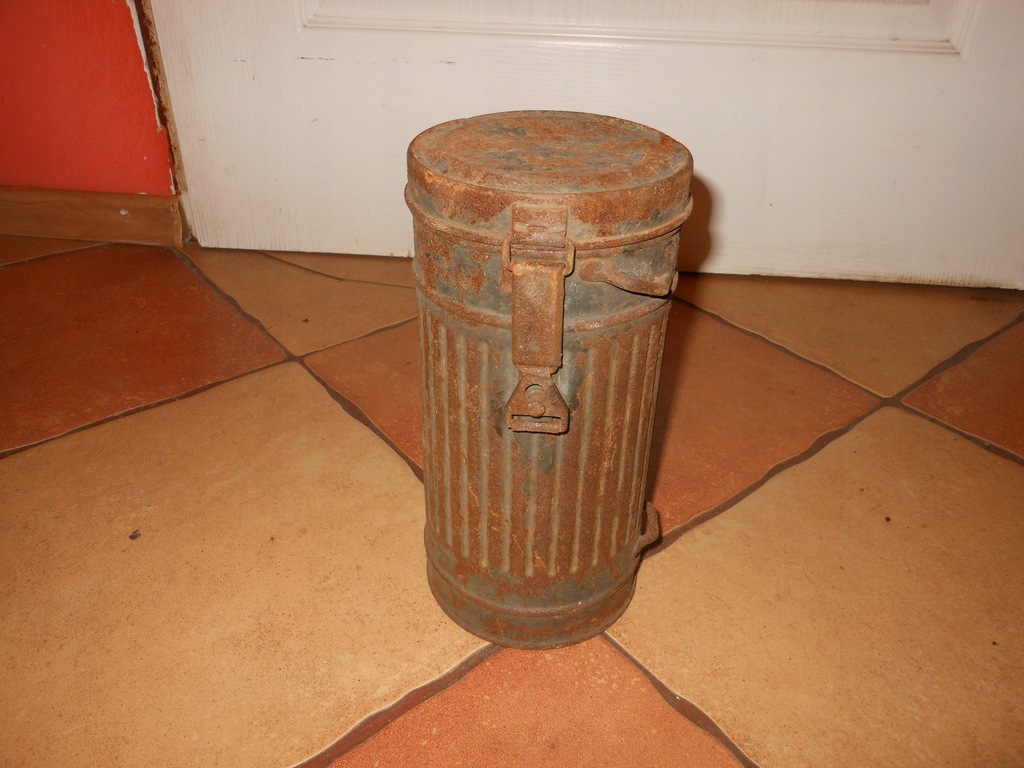 NIEMIECKA PUSZKA NA MASKĘ P GAZ - 15104664288 - oficjalne archiwum Allegro