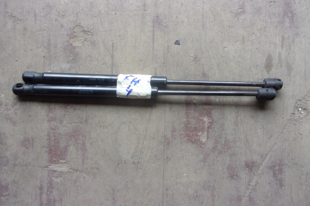 SIŁOWNIK ŁÓŻKA SCHOWKA VOLVO FH 4 20895863 - 7459683085 - oficjalne ...