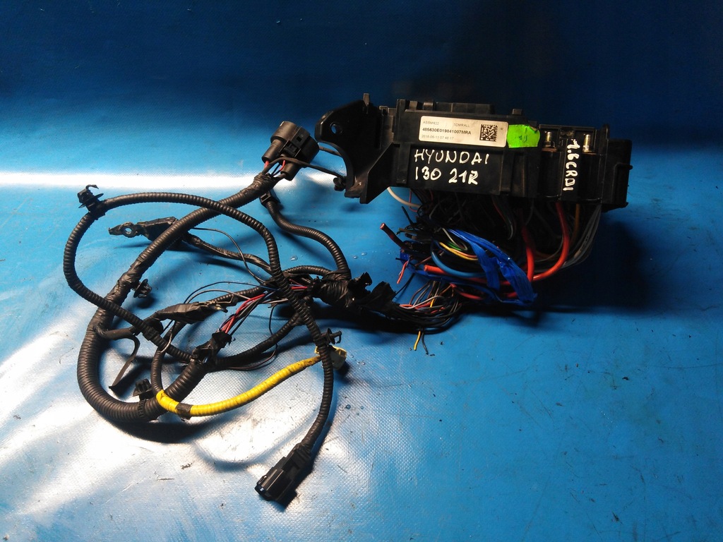 SKRZYNKA PUSZKA BEZPIECZNIKÓW INSTALACJI SILNIKA HYUNDAI I30 III 1.6 ...