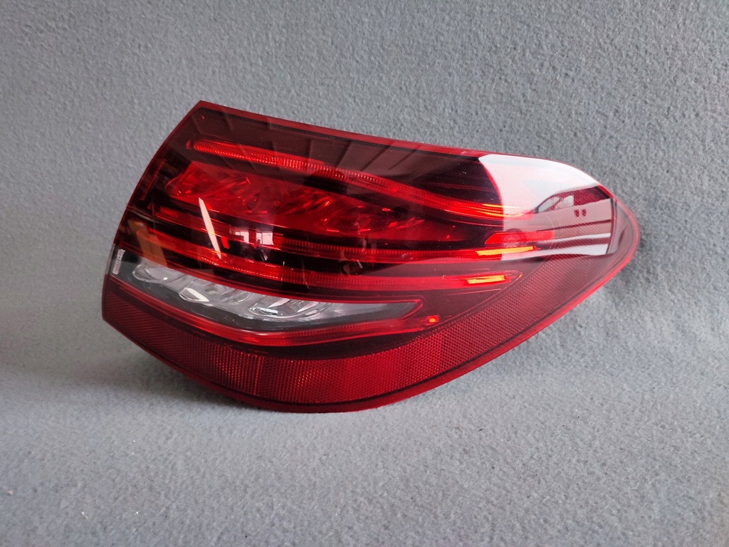 MERCEDES C W205 LAMPA TYLNA KOMBI PRAWA LED A2059064105 - 14795363998 ...