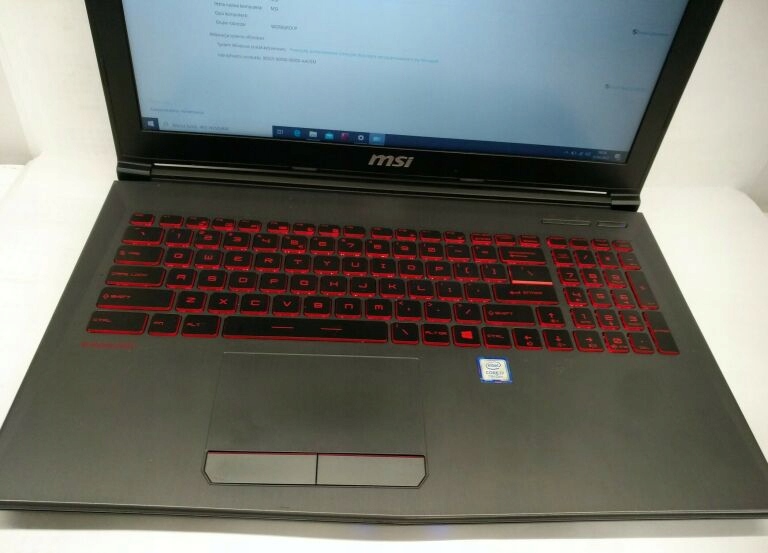 LAPTOP MSI MS-16J9 KOMPLET I7 8GB GTX 1050 - 12056483035 - oficjalne archiwum Allegro