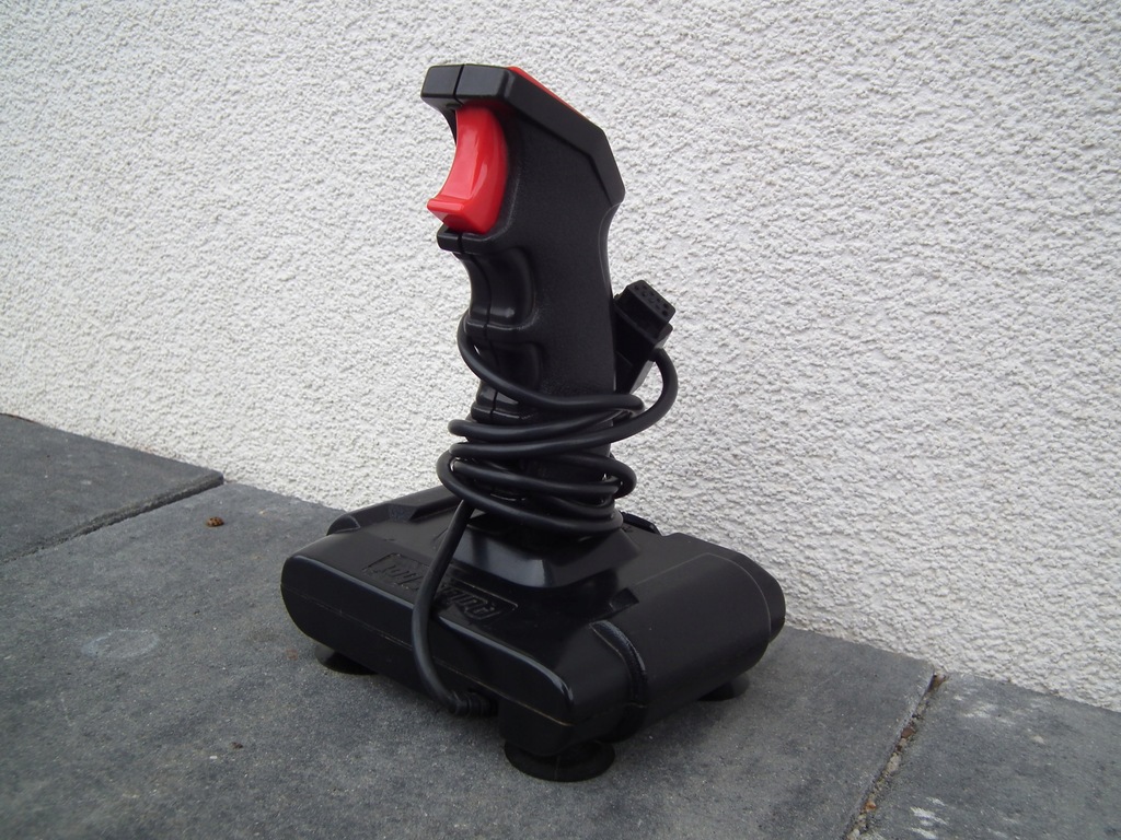 Joystick Atari Amiga Commodore - 13120096741 - oficjalne archiwum Allegro