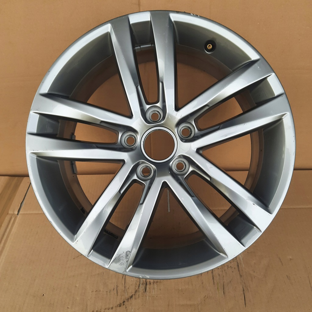 FELGA VW GOLF VII 7Jx17 ET49 - 12602392087 - oficjalne archiwum Allegro