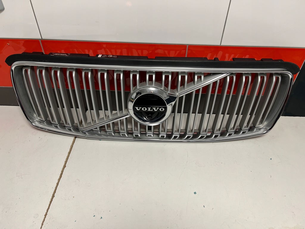 VOLVO XC90 II 15-19 GRILL ATRAPA POD KAMERE ORYG. - 12929108979 ...