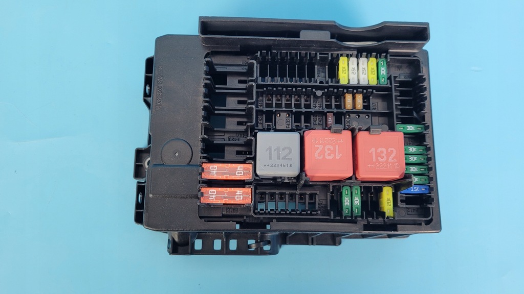 MERCEDES W206 SKRZYNKA BEZPIECZNIKÓW A2239061202 - 14286356947 ...