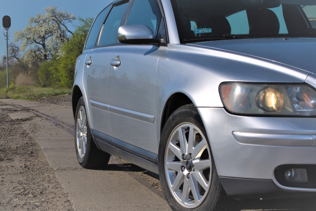 VOLVO V50 2.0D 136KM wersja SUMMUM fab. bez filtra - 9219514724 - oficjalne archiwum Allegro
