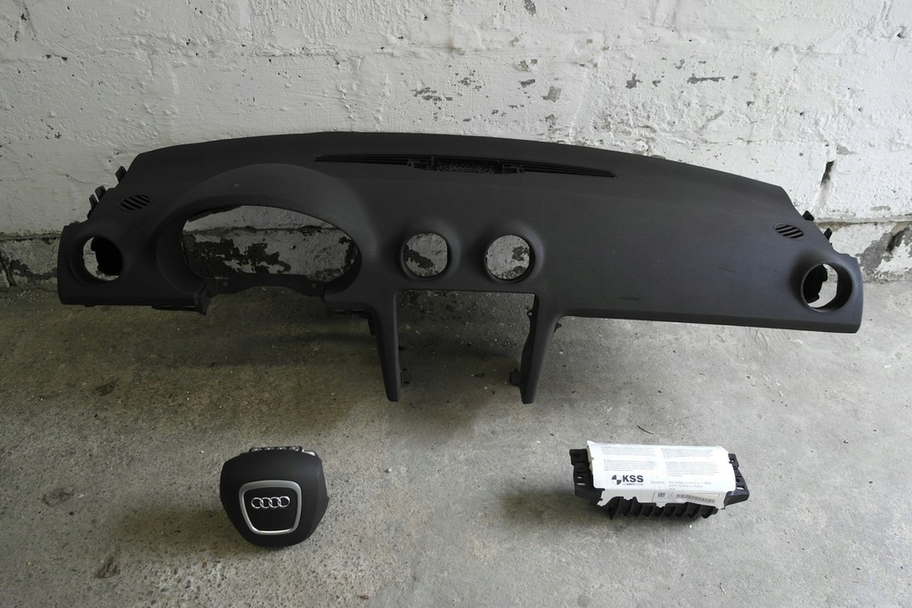 AUDI A3 S3 8P LIFT AIRBAG DESKA KONSOLA KOKPIT - 10556902480 - oficjalne archiwum Allegro