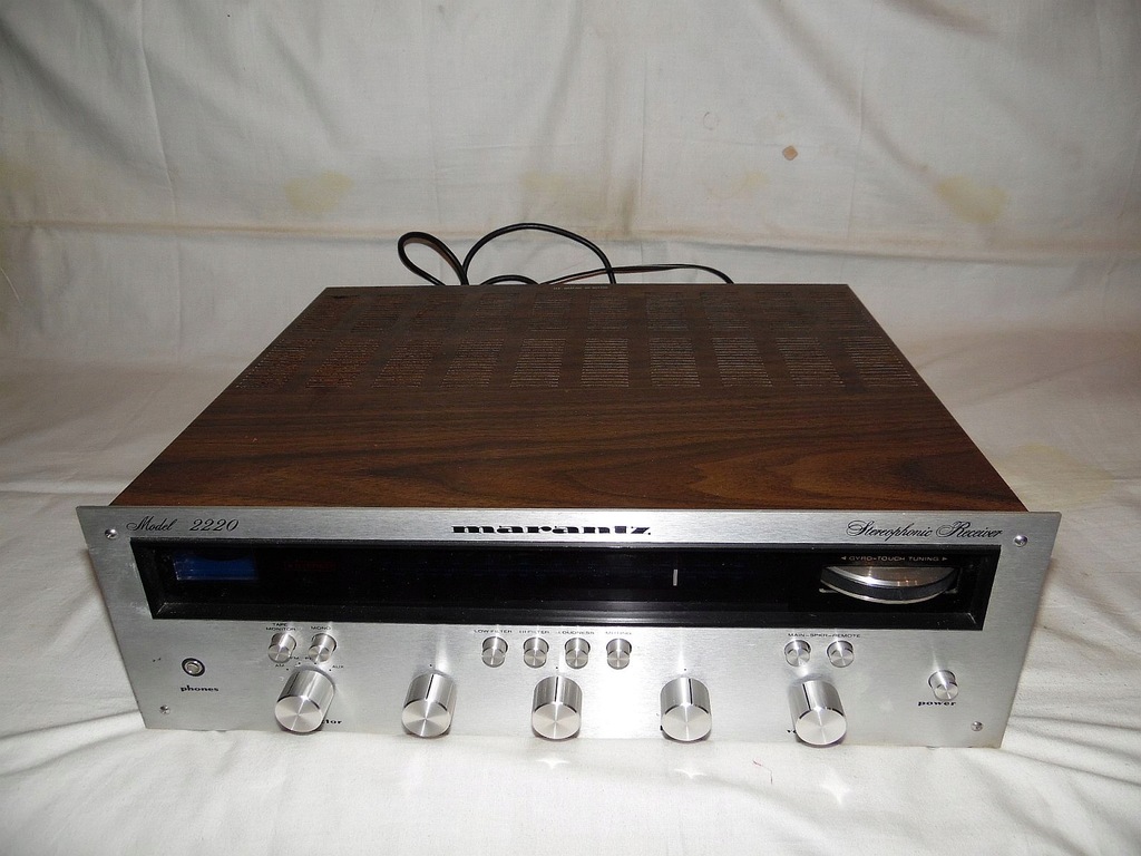 Amplituner stereo MARANTZ 2220 2x20Watt FM/AM Top Vintage Made in Japan!!! - 15346105925 ...