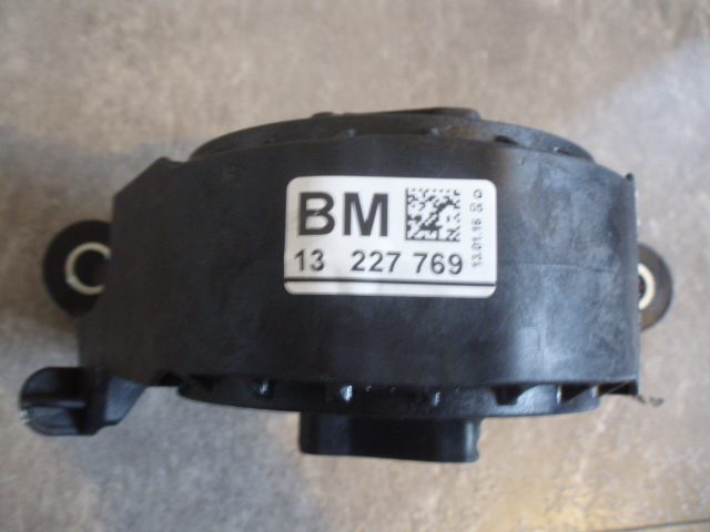 ŁAPA PODUSZKA 13227769 BM OPEL INSIGNIA 2.0 - 7298693541 - oficjalne ...
