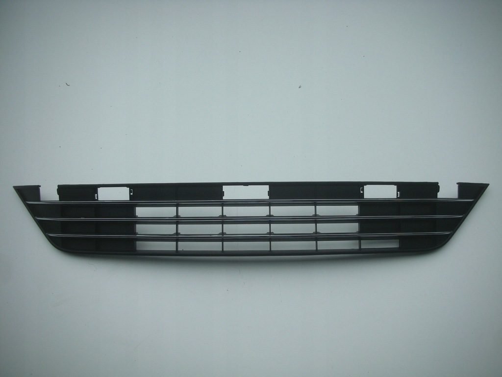 VW TOUAREG KRATKA ZDERZAKA 2014-18 GÓRA ŚRODEK 7P6 - 11493950666 - oficjalne archiwum Allegro