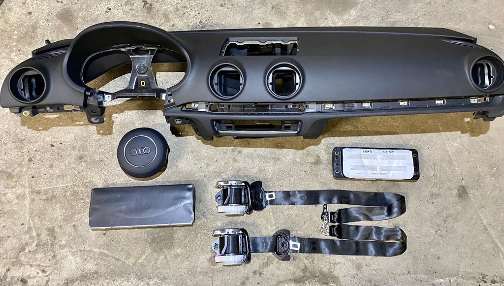 DESKA KONSOLA AUDI A3 8V0 15r KOMPLET - 13269987597 - oficjalne archiwum Allegro