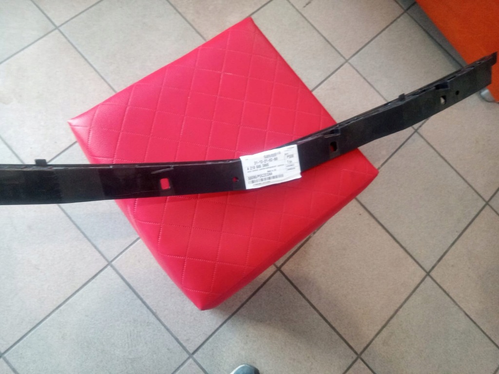 Mercedes Benz W218 CLS Ślizg Zderzaka A2188853865 - 12853470933 ...