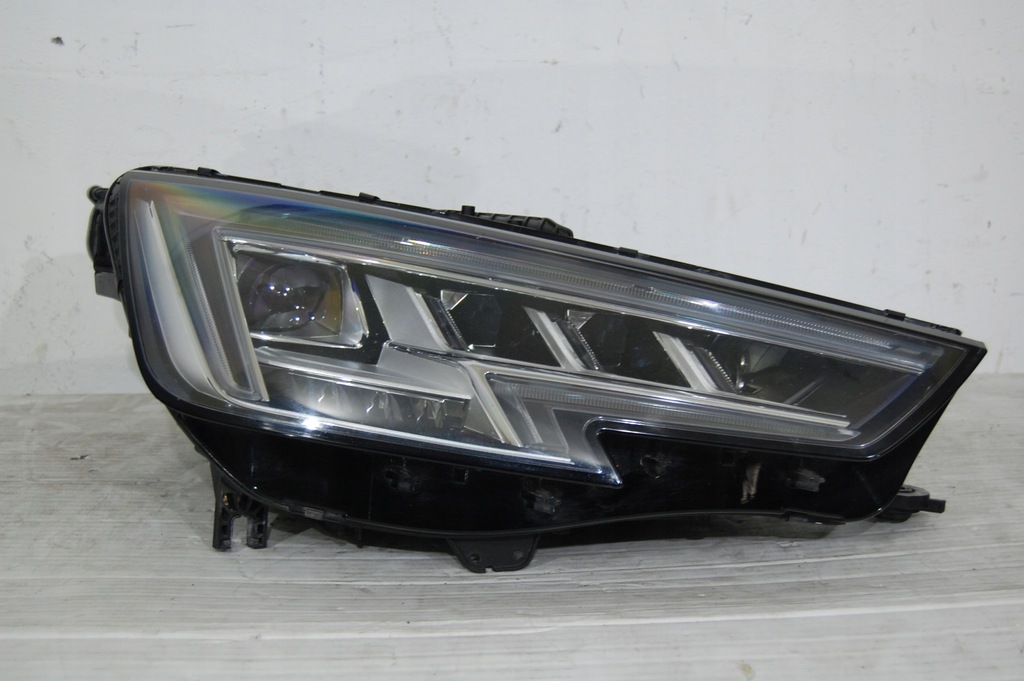 REFLEKTOR FULL LED MATRIX AUDI A4 B9 8W 2017-2019 - 8479002399 - oficjalne archiwum Allegro