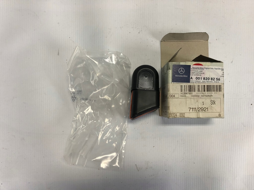 Mercedes Światło Obrysowe Ostrzegawcze 0018208256 - 11547382124 ...