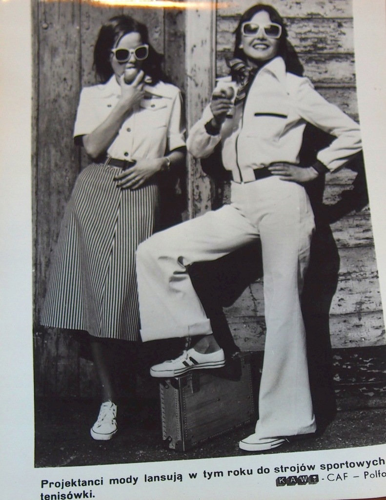 MODA PRL. ZDJĘCIE. STRÓJ SPORTOWY LATA 80. - 10447008559 - oficjalne ...