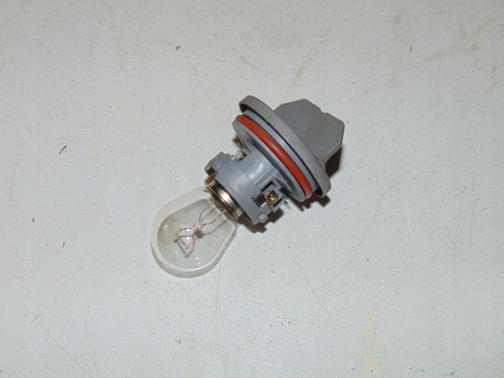 wkład żarówki przód P21W AUDI A4 B7 - 12261659919 - oficjalne archiwum ...